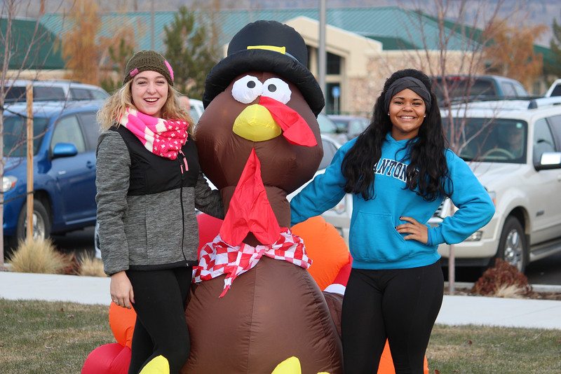 Photofeature: Turkey Trot Fundraiser Huge Success | SusanvilleStuff.com